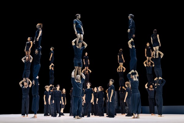 Möbius Morphosis available on replay | Dance Reflections by Van Cleef & Arpels