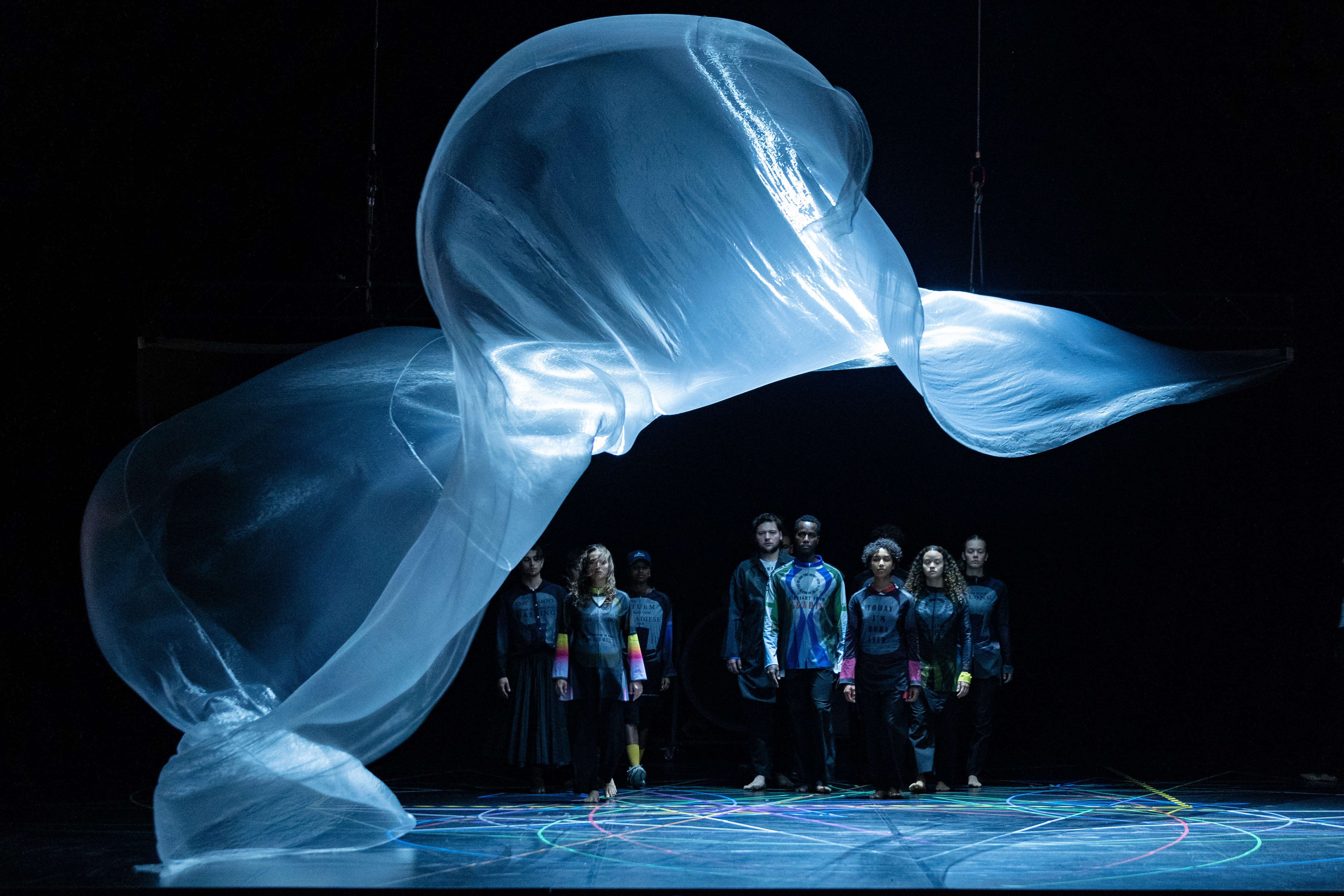 프로그램 - Dance Reflections by Van Cleef & Arpels