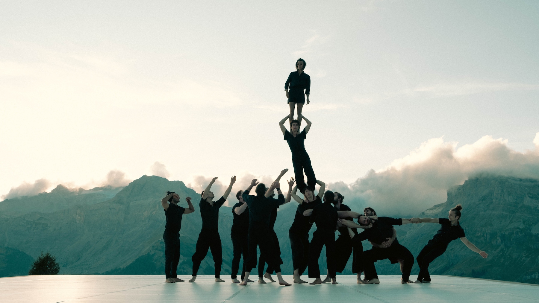 Homepage - Dance Reflections by Van Cleef & Arpels